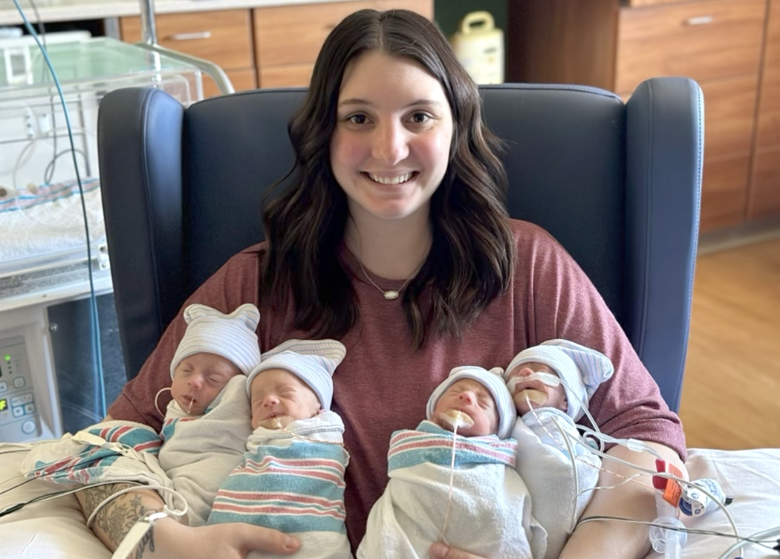 Un parto straordinario: due coppie di gemelli identici